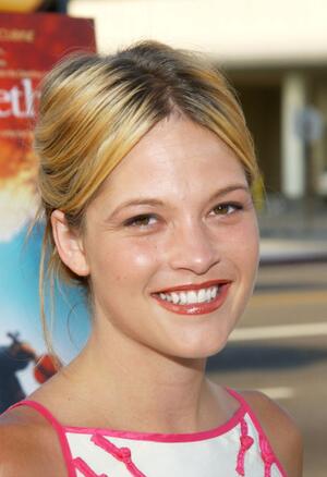 Nicki Aycox Biography | Fandango